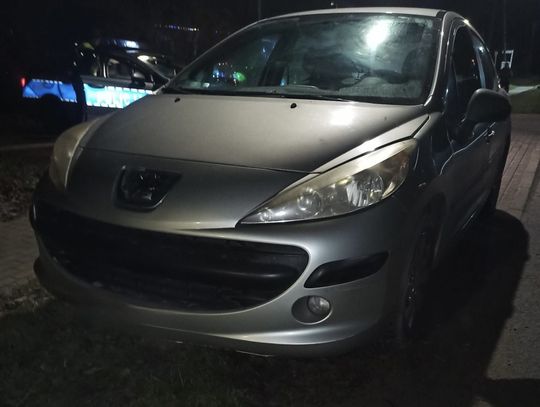 Policjanci zwrócili uwagę na dziwne zachowanie 33-latka. Okazało się ...