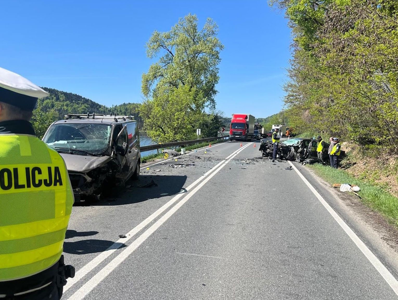 Jedna ofiara śmiertelna i pięcioro rannych. Tragiczny wypadek na krajowej 75