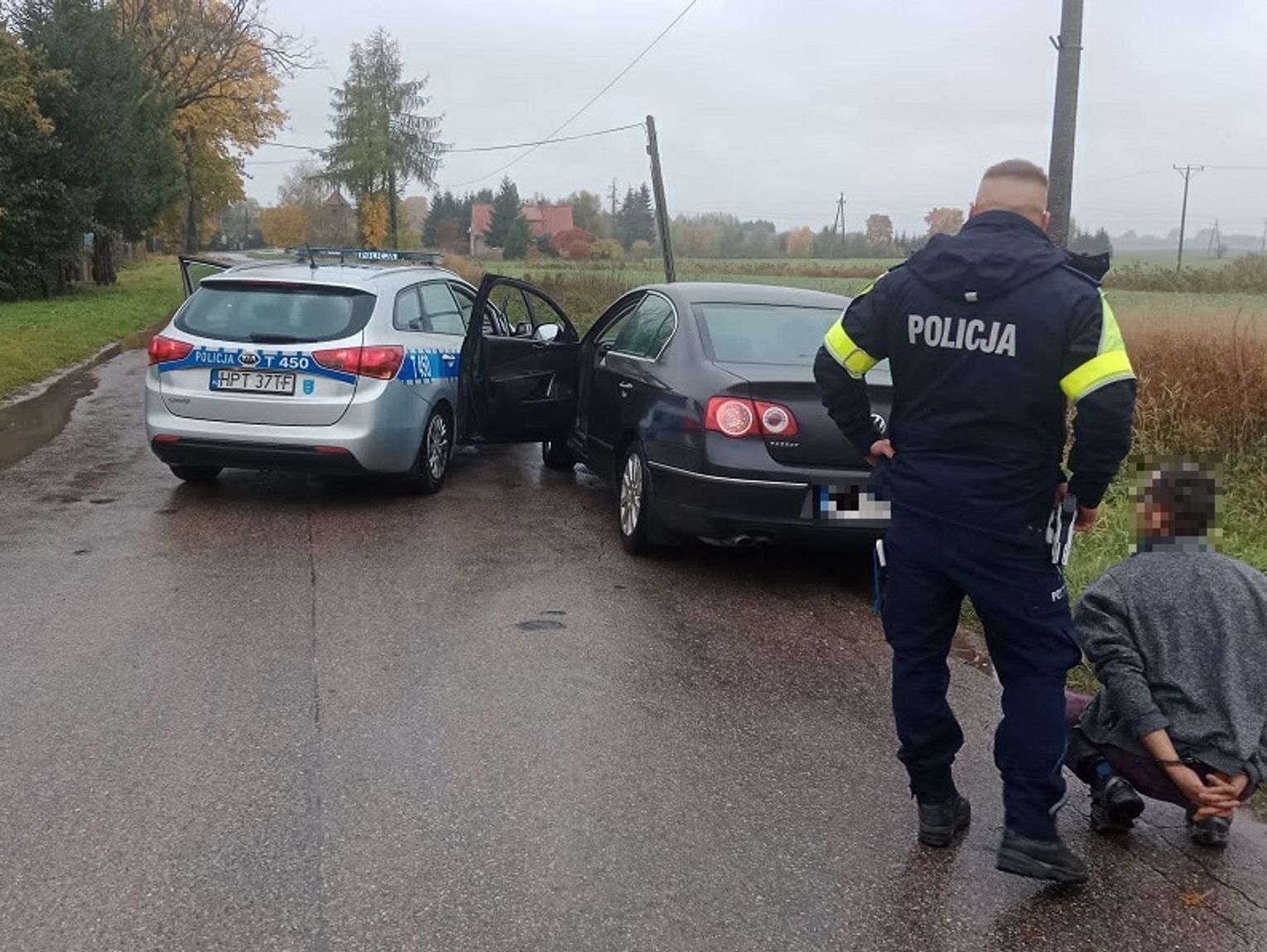 Kierowca passata wystraszył się mandatu za prędkość i uciekał policji ... Kierowca passata wystraszył się mandatu za prędkość i uciekał policji ...