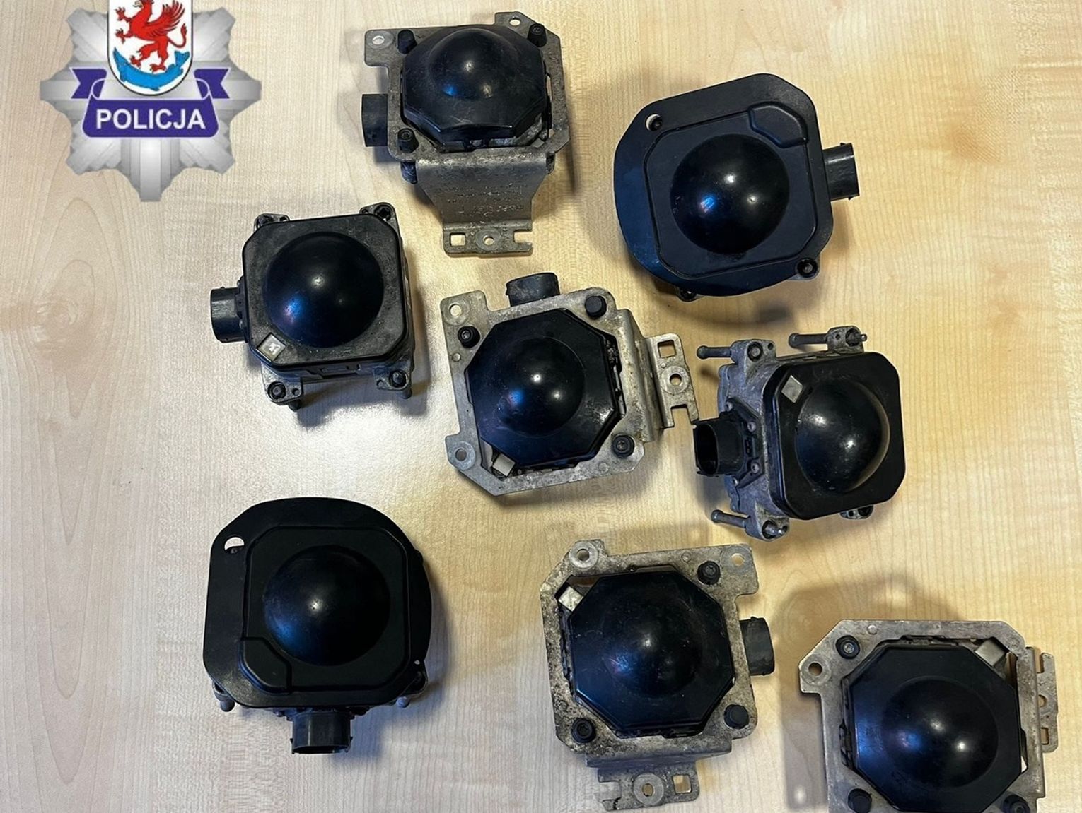 Kradł tylko jedną część z aut konkretnej marki. Straty właścicieli ...