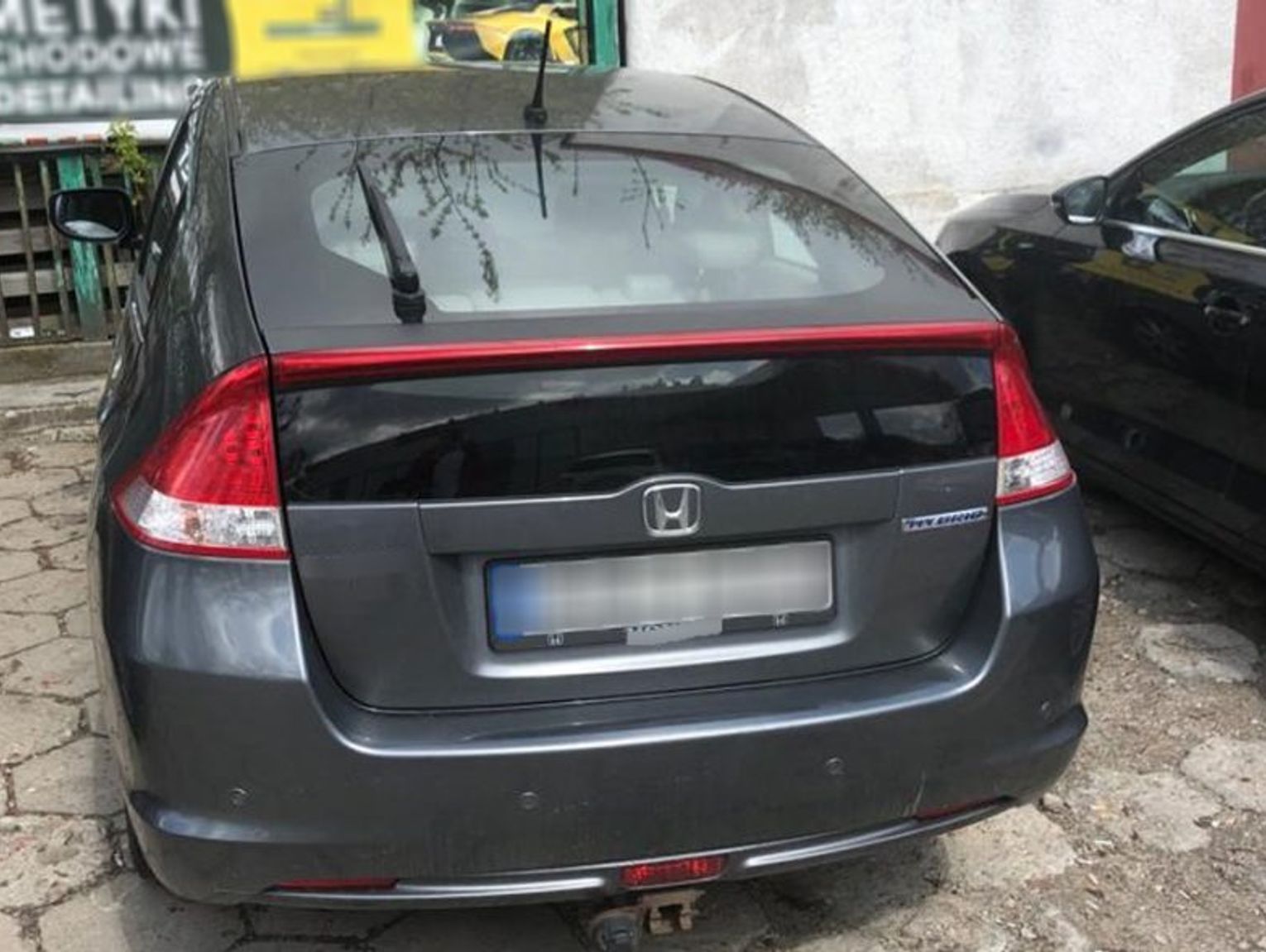 Po kradzieży złodziej nie miał zamiaru się czaić. Jeździł autem jak ... Po kradzieży złodziej nie miał zamiaru się czaić. Jeździł autem jak ...