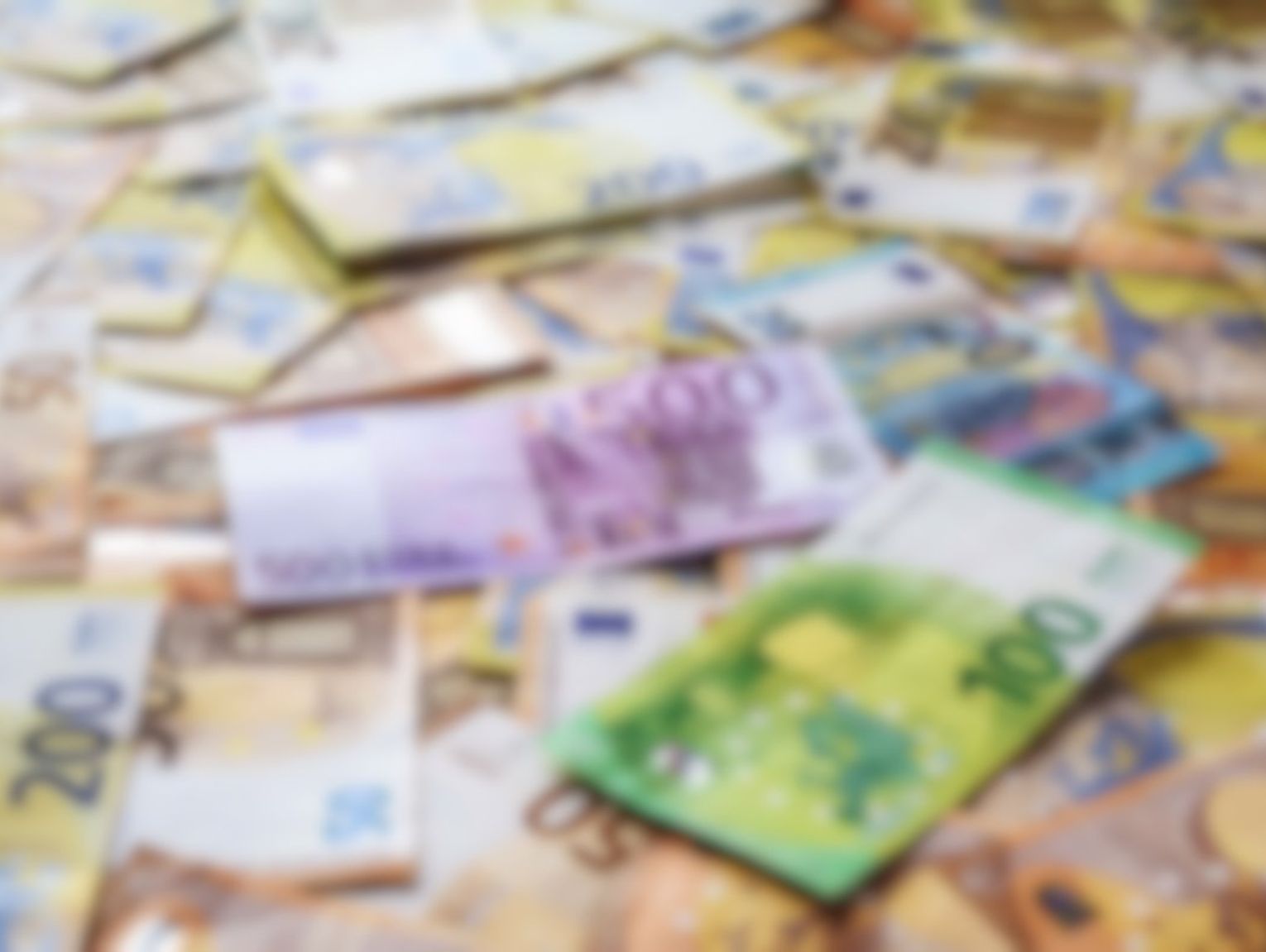 Prawdziwe tysiące wymienił na pieniądze z gry planszowej. Bezczelny ...
