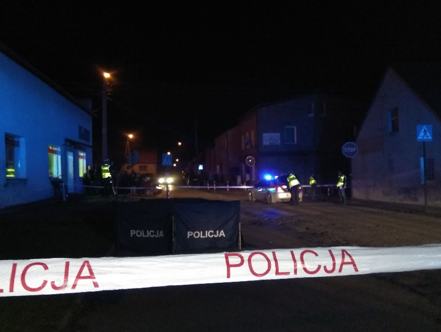 Wjechał w pieszą na oznakowanym przejściu i uciekł. Kobieta zmarła na miejscu